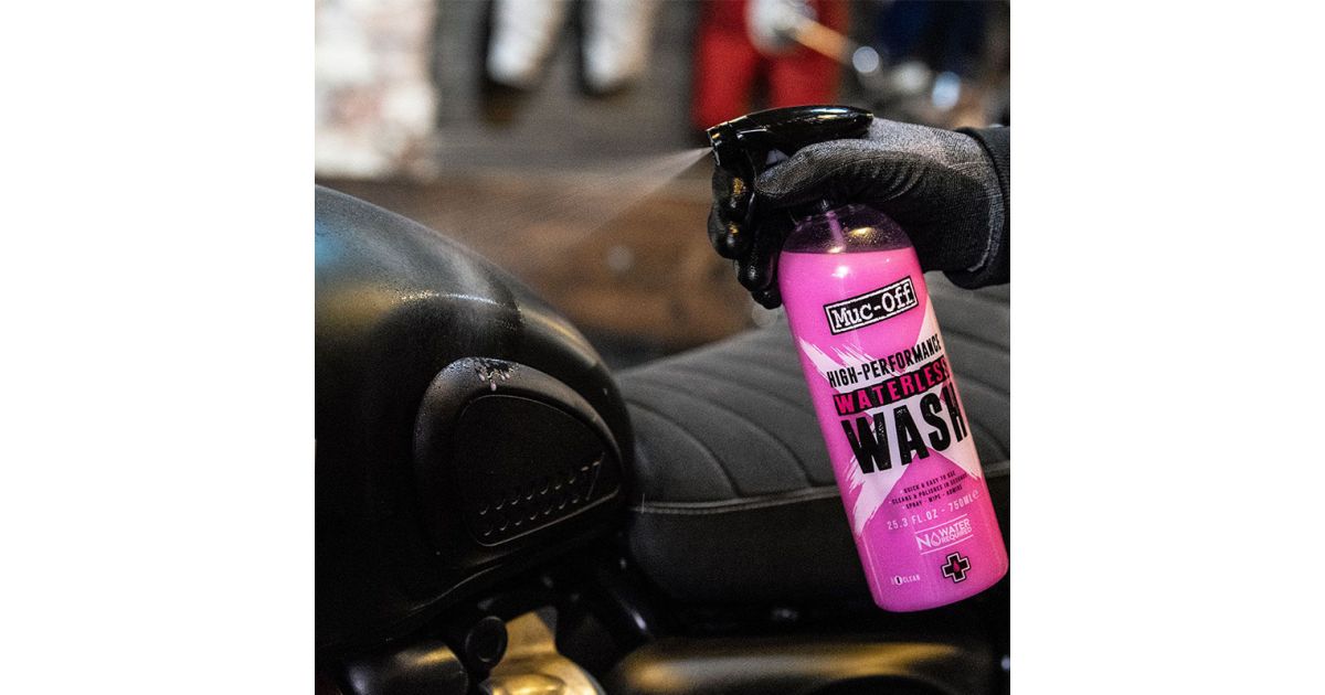 Καθαριστικό σπρέι Muc Off Waterless wash 750ml | MotoExpert